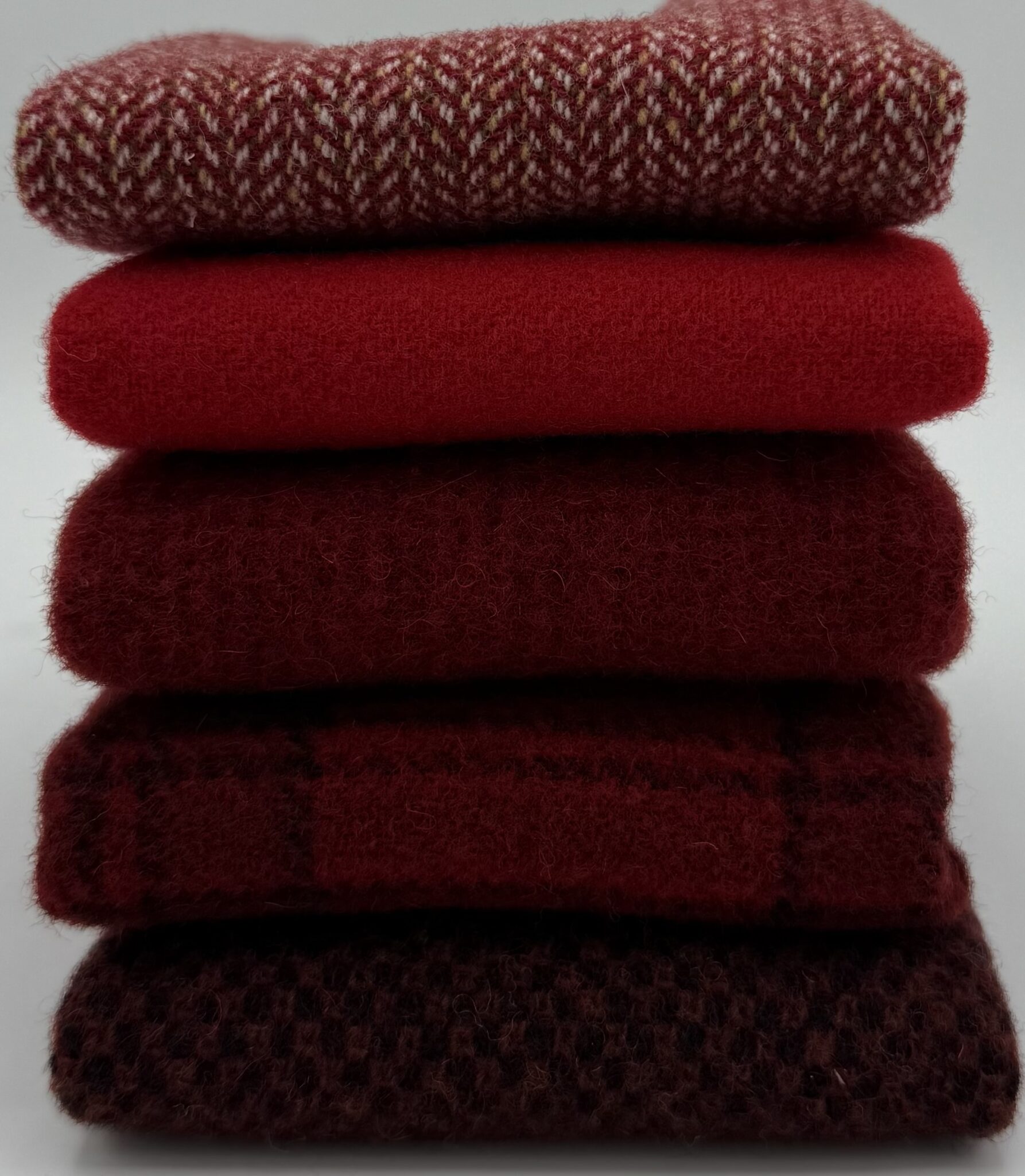 Wool Bundles - The Woolen Needle