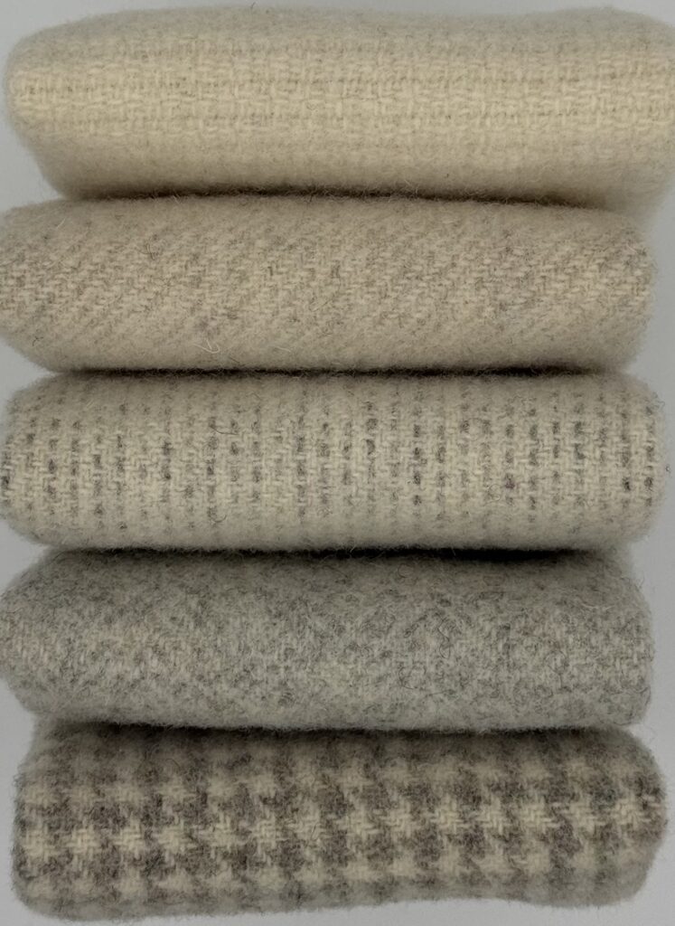 Wool Bundles - The Woolen Needle