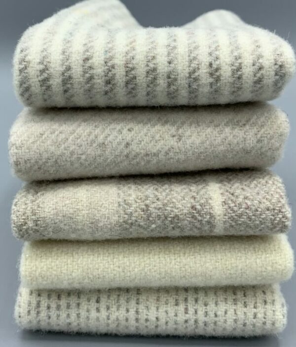 Wool Bundles - The Woolen Needle