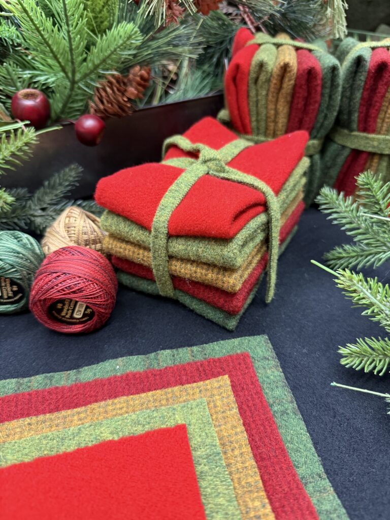 Wool Bundle Christmas - The Woolen Needle