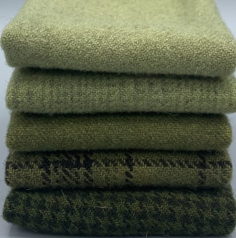 Wool Bundles - The Woolen Needle