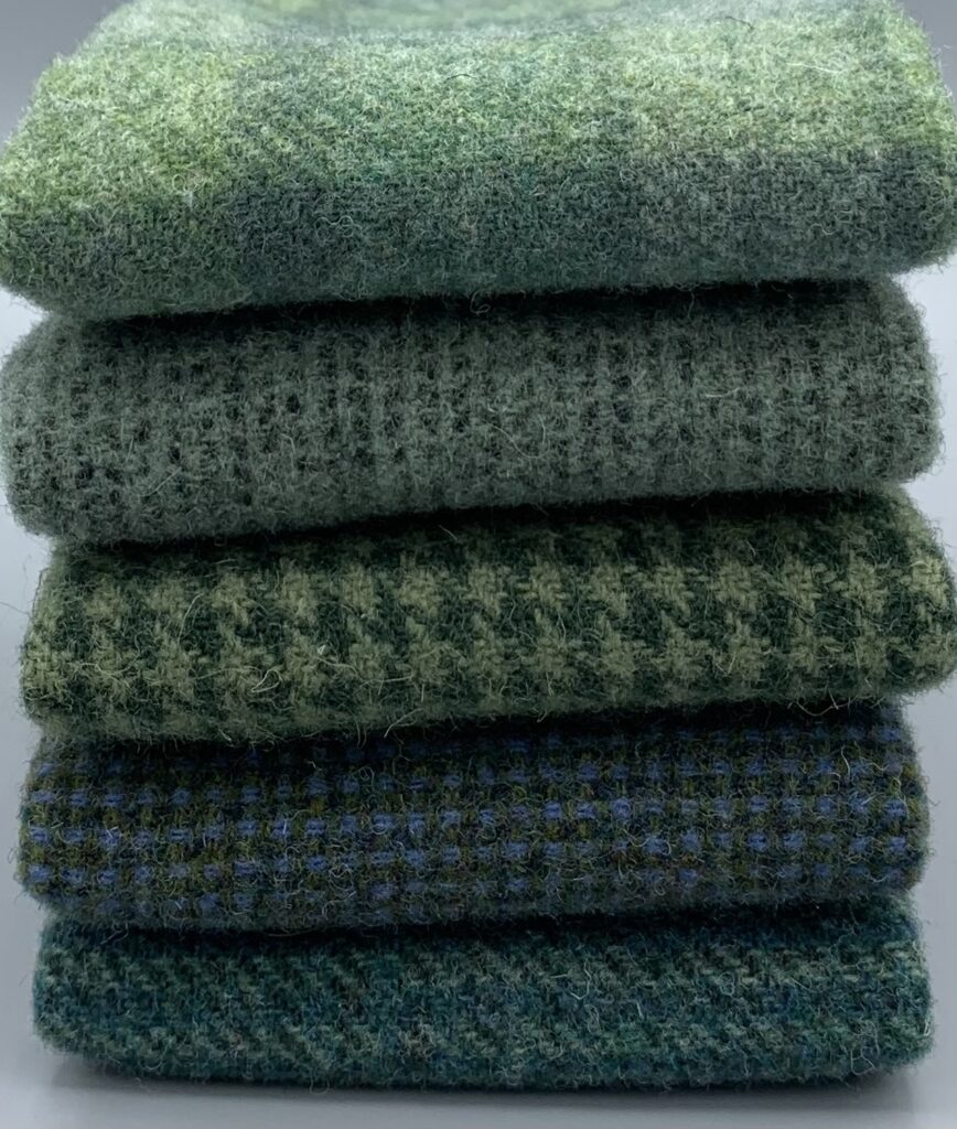 Wool Bundle Sea Glass - The Woolen Needle
