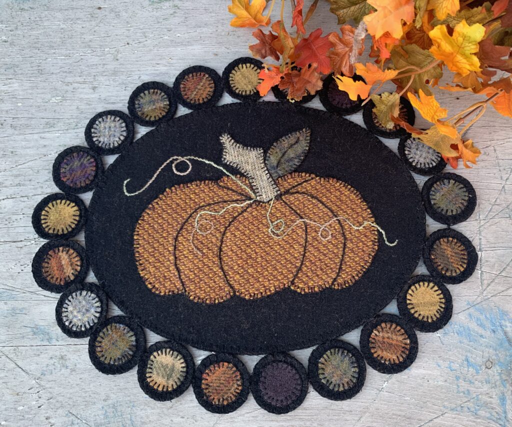 Oval Pumpkin Mat - The Woolen Needle