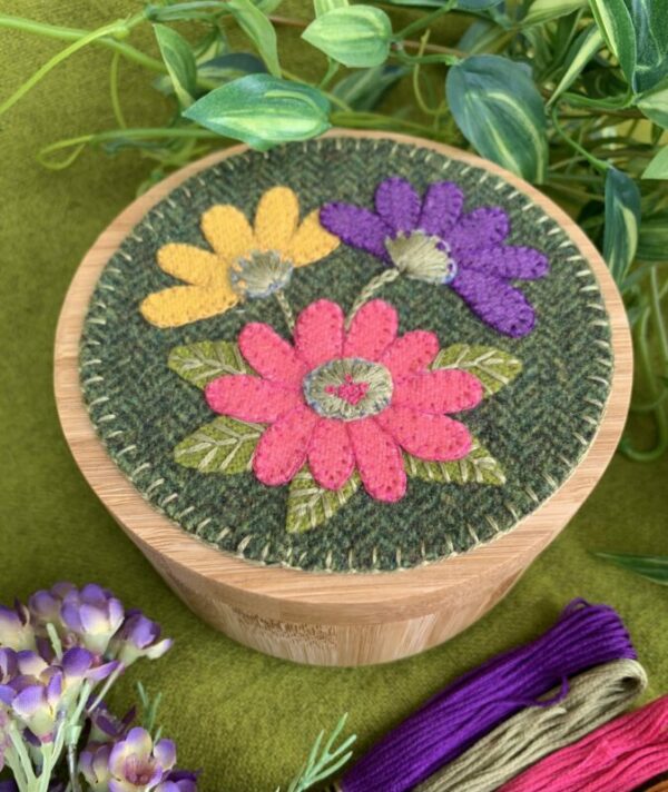 Quilting Shop | Williamsburg, IA | The Woolen Needle