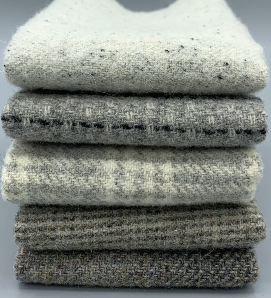 Wool Bundles - The Woolen Needle