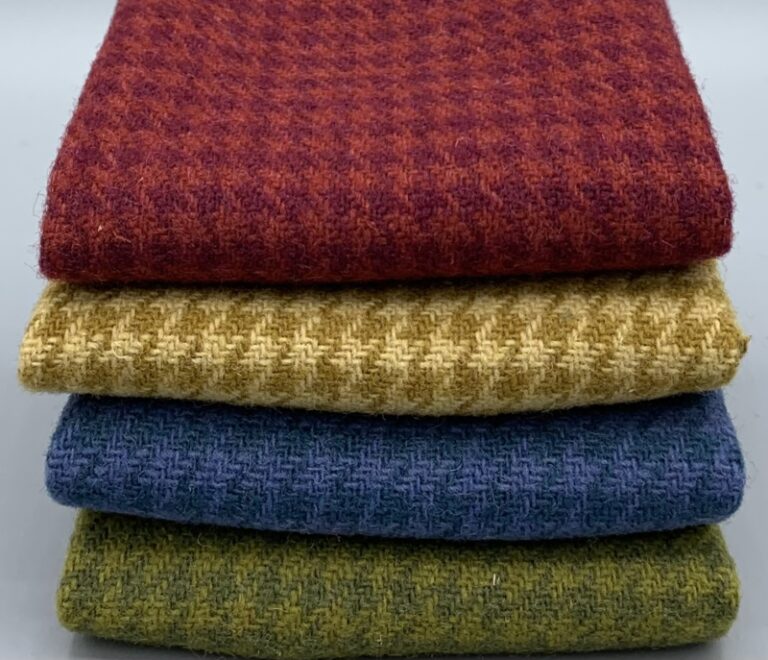 Wool Bundles - The Woolen Needle