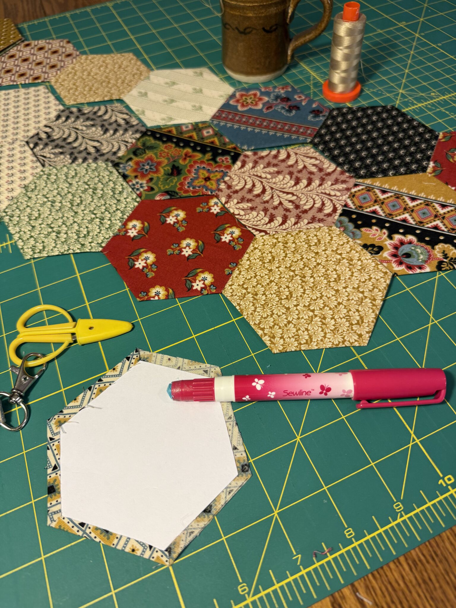Sewline Fabric Glue Pen - The Woolen Needle