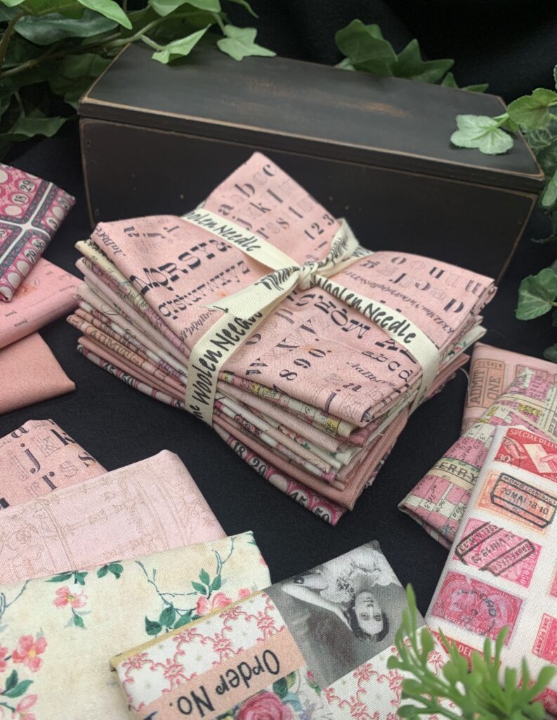 Eclectic Elements Palette Pink Fat Quarter Bundle - The Woolen Needle