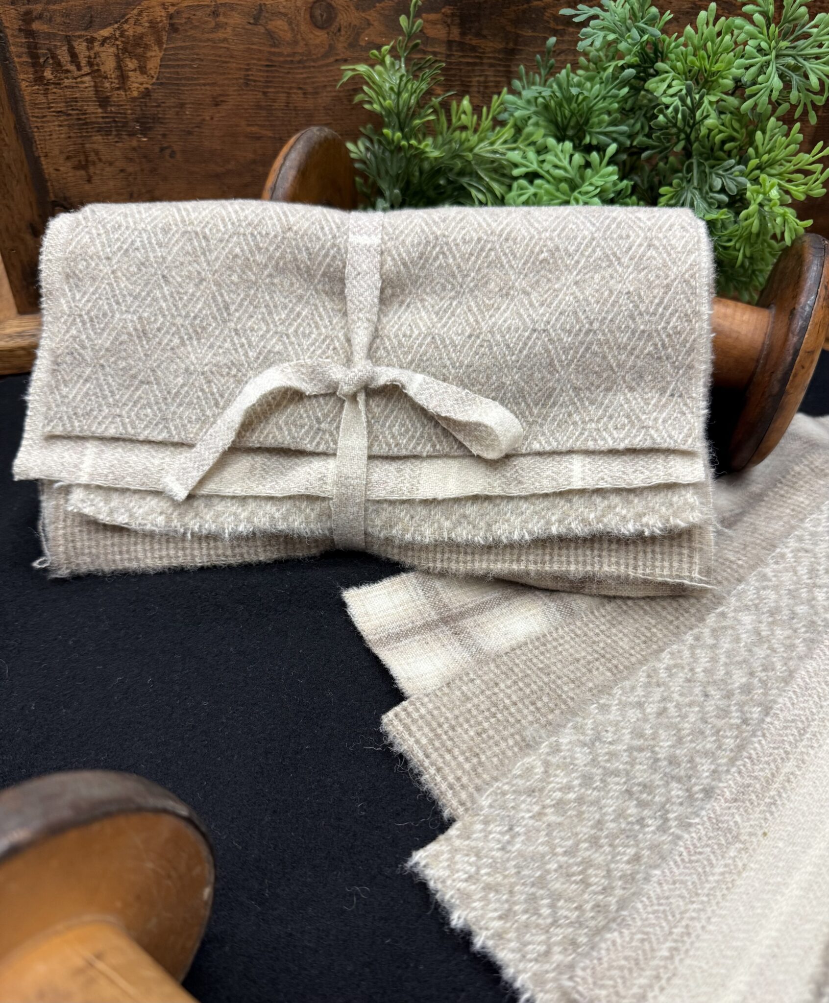 Wool Bundles - The Woolen Needle